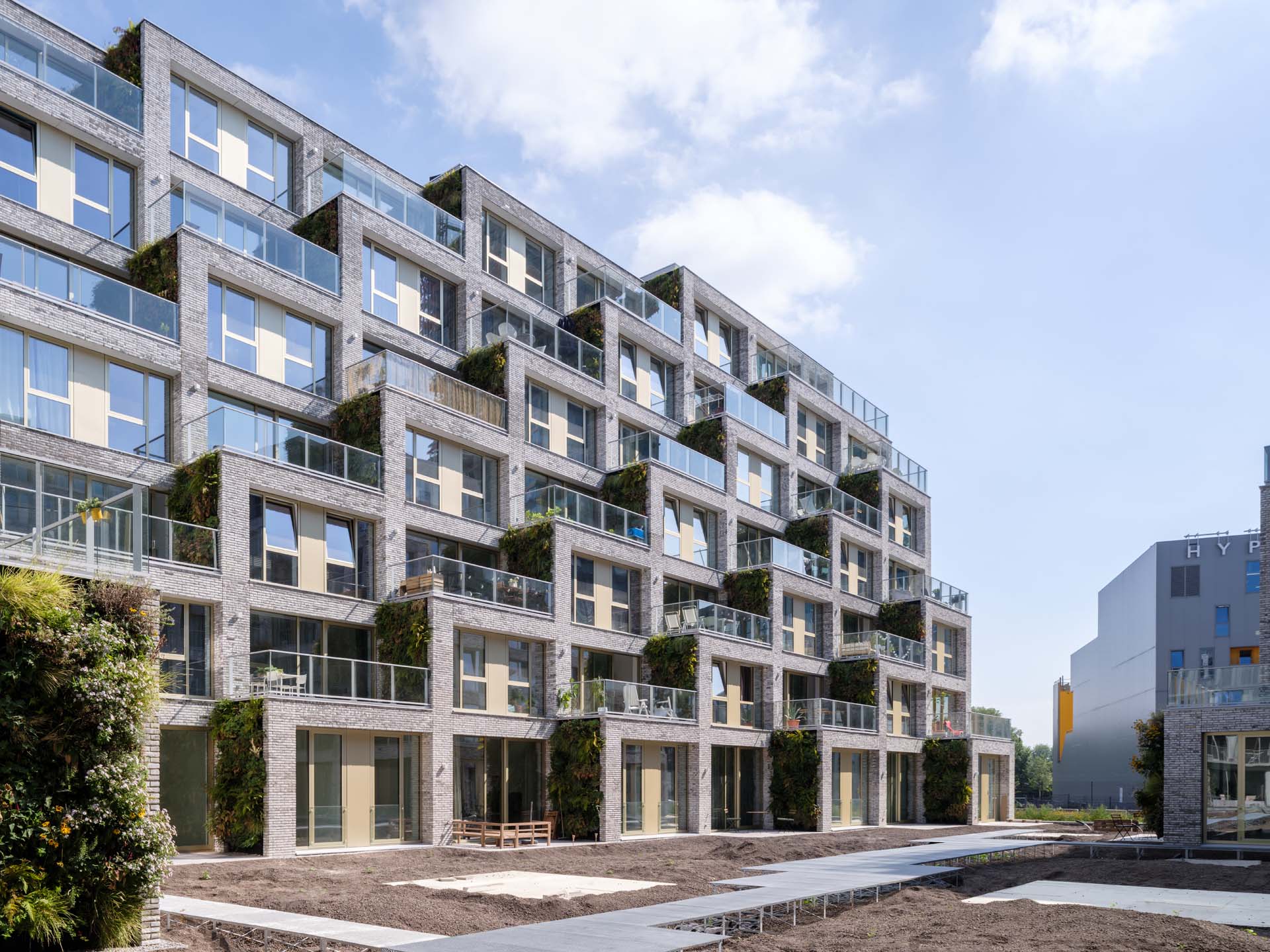 KCAP Complete The Twins, in Amsterdam